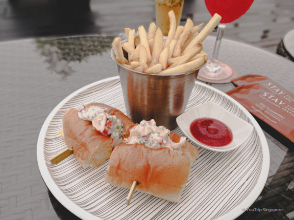 Lantern Bar Review: Rooftop Bar at The Fullerton Bay Hotel – Blog ...